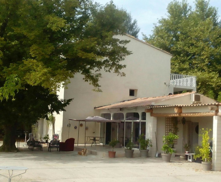 Au Pays Du Ventoux - Avignon