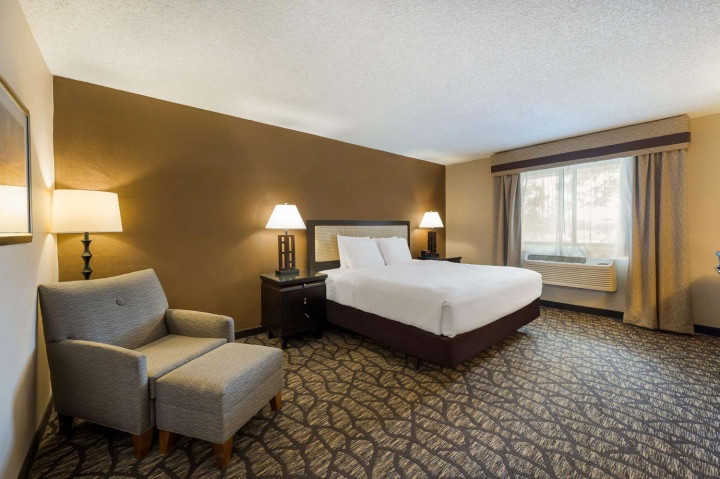 Best Western Detroit Livonia - Farmington Hills, MI
