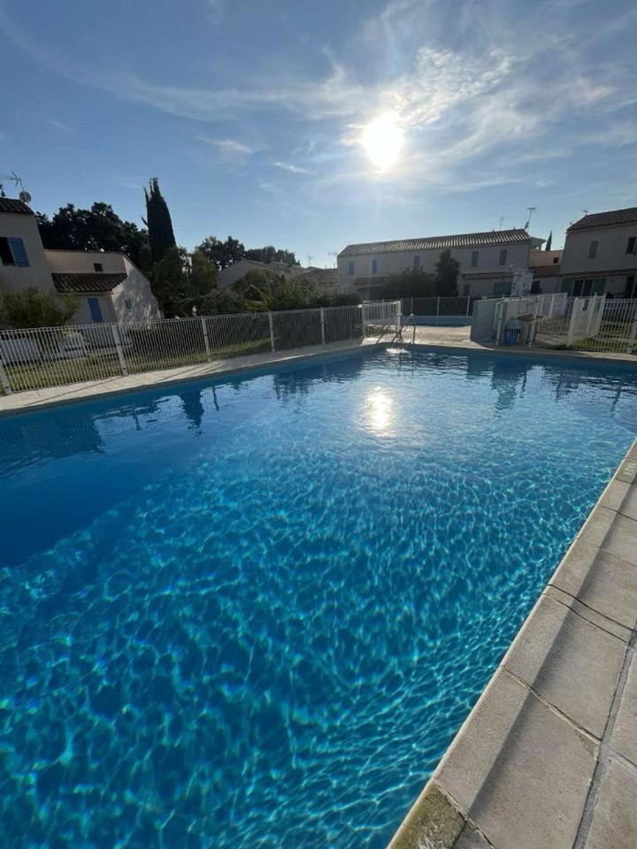 Appartement T2, 4 Personnes, Climatisé, Avec Piscine, Village De La Mer - Pierrefeu-du-Var