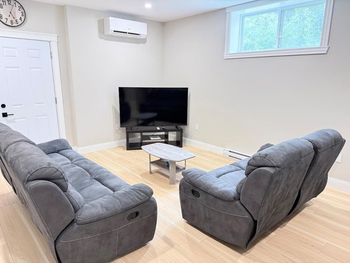Beautiful 2 Bed And 1 Bath - Fredericton