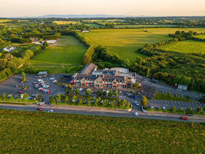 Kettles Country House Hotel - Lusk