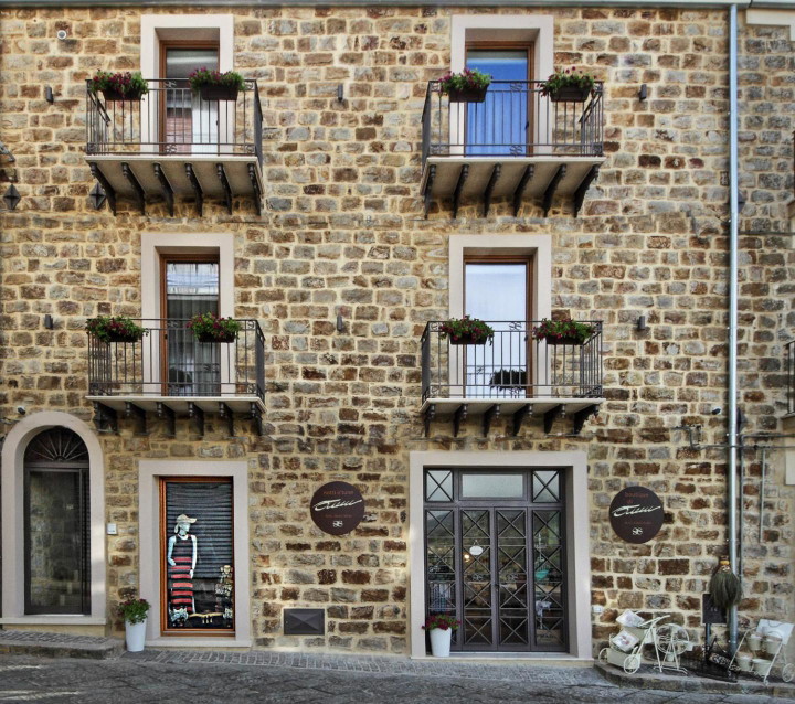 Notti O' Tunn Luxury Rooms In Centro - Castelbuono