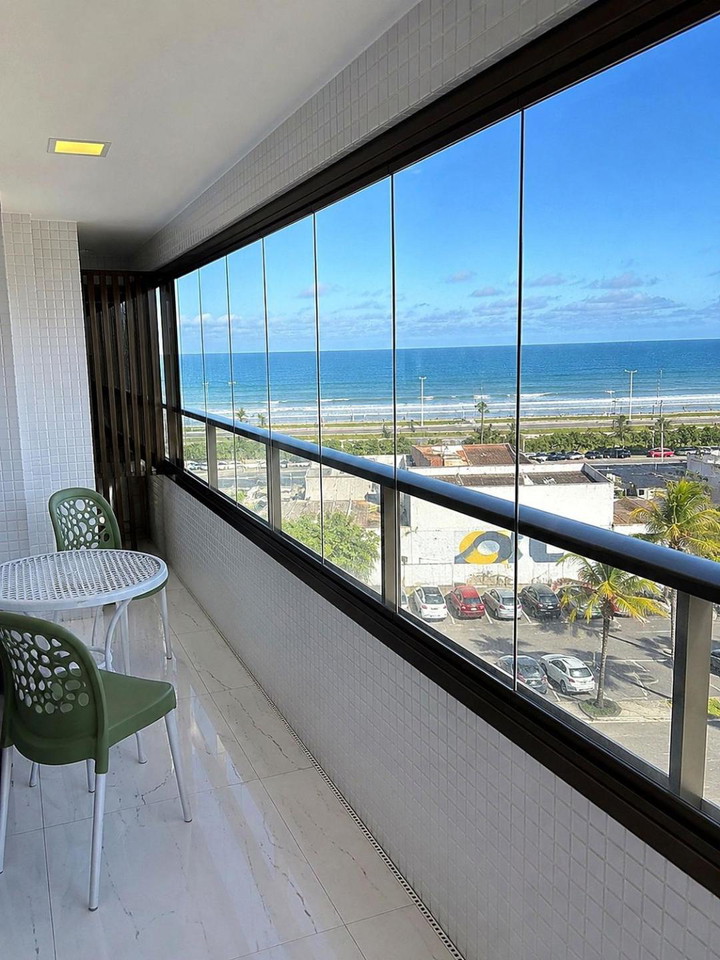 Quarto E Sala Com Vista Para O Mar - Salvador