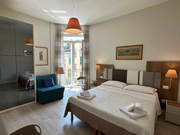 Domus Luca - Central Rooms In The Heart Of Naples - Aversa