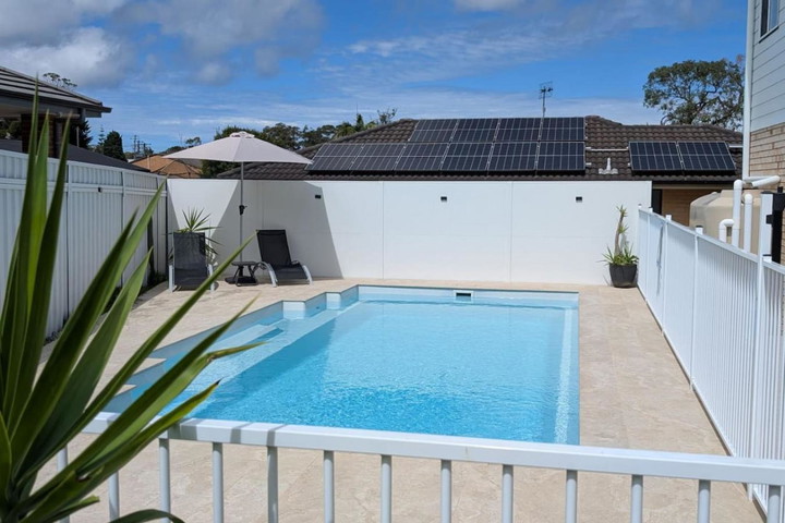 Centaur Sanctuary | Heated Pool, Fireplace, Games Room & Pet Friendly! - 사우스 코스트