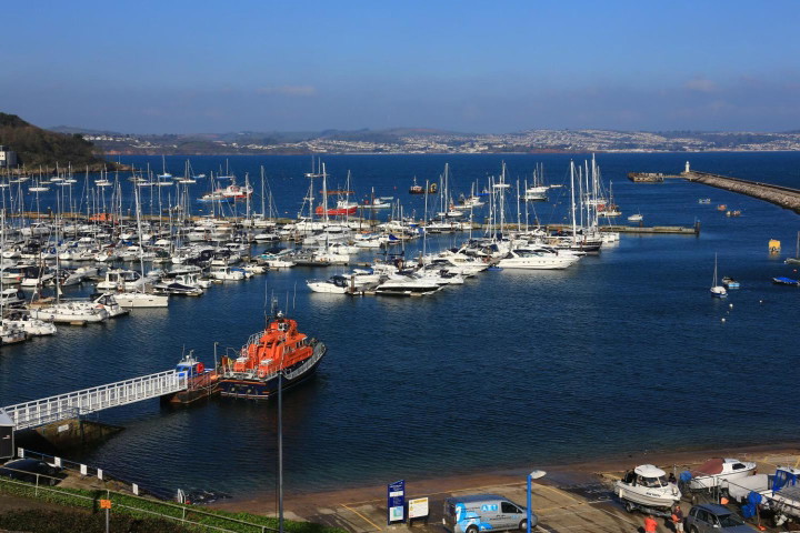 Devoncourt Devoncoast Seaview Apartments - Brixham