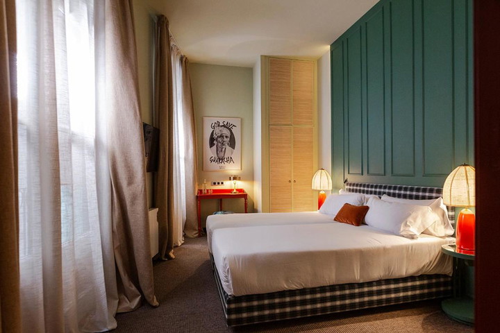 Chic&basic Habana Hoose - El Masnou