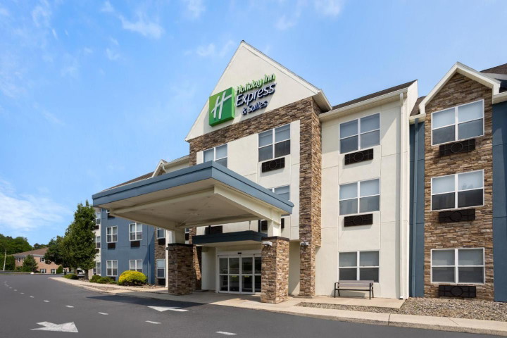 Holiday Inn Express & Suites Wyomissing By Ihg - Reading, PA