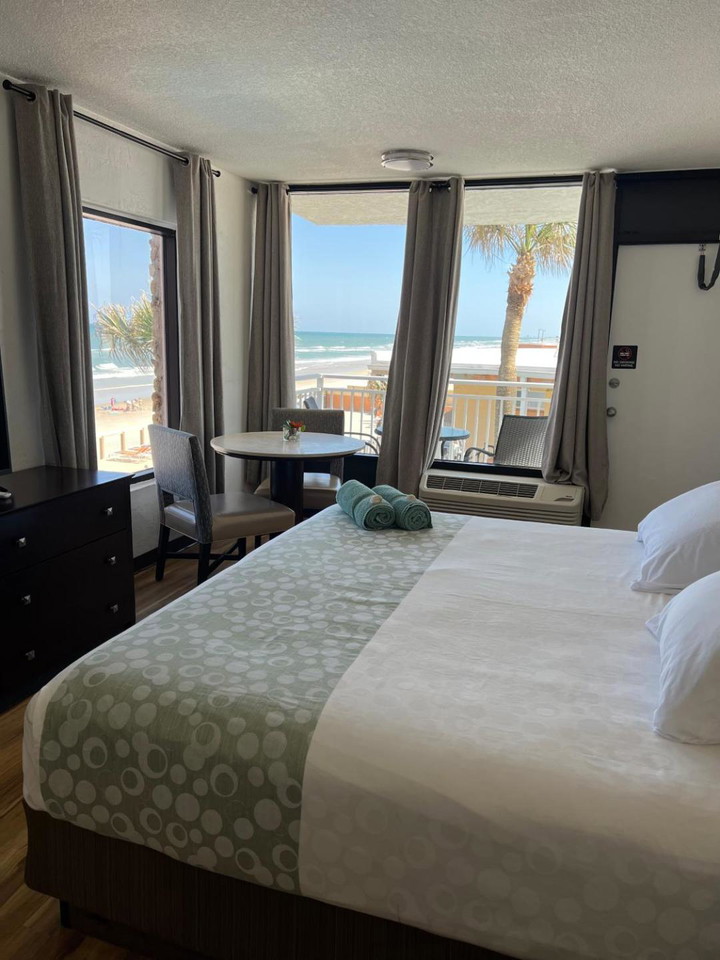 Flamingo Inn Beachfront - Daytona Beach - Daytona Beach Shores, FL