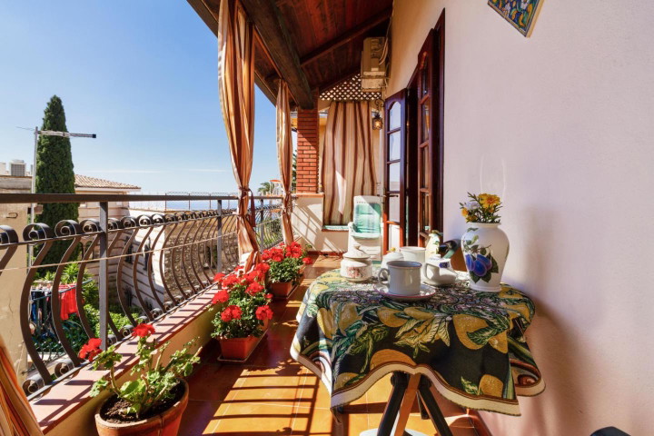 Guesthost - Taormina Vintage Loft - Taormina