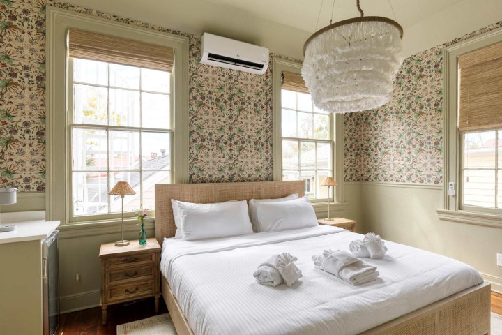 King Veranda Suite With Breakfast - Folly Beach
