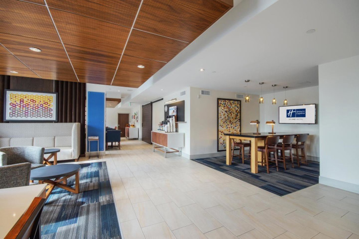 Holiday Inn Express Mira Mesa San Diego By Ihg - Rancho Santa Fe, CA