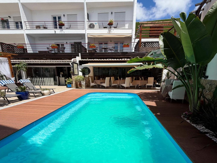 Opus One Guest House - Faro