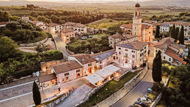 Castrum Wine Relais - Albergo Diffuso - Verona