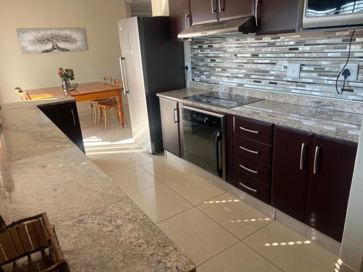 Modern , Spotless Townhouse In Quiet Estate - Pietermaritzburg - Pietermaritzburg