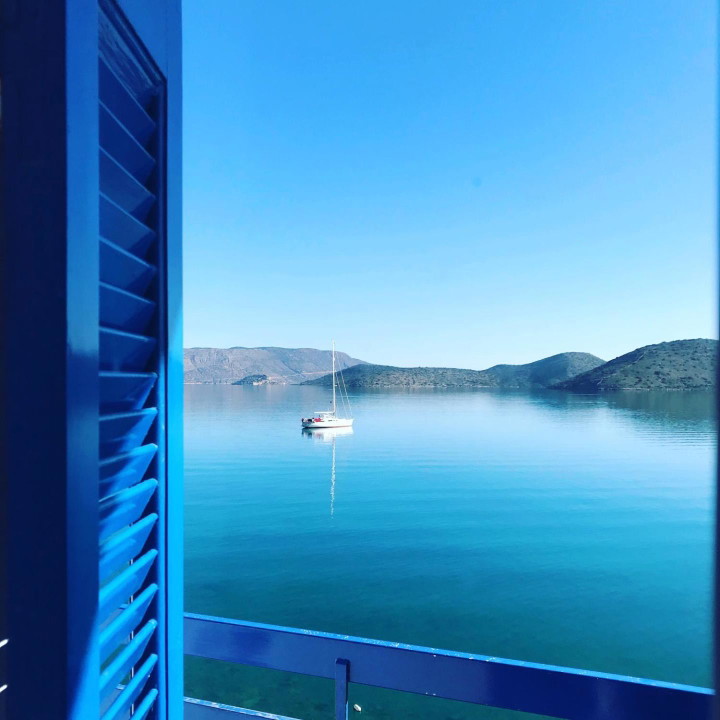 Sea-front Cozy Apartment - Elounda