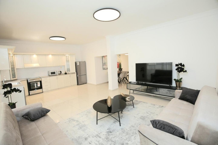 City Center Luxury Apartment In Netanya - Israel