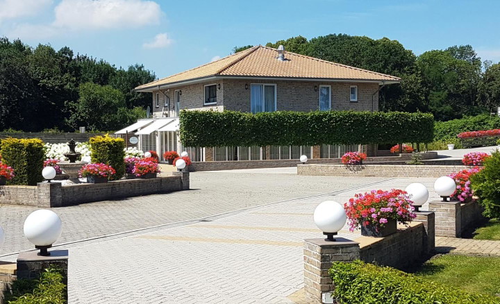 Hotel Garni Am Lindenhof Bunde - Nordsee