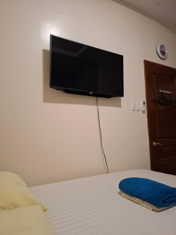 Rey's Pension House- Family Room - Dipólog