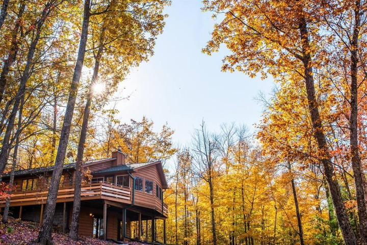Fall Getaway Resort-3 King Suites, Dog-friendly - Wisconsin