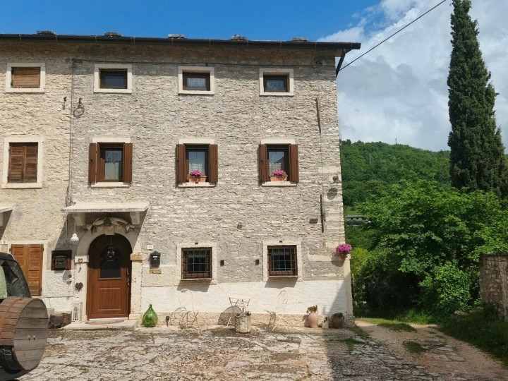 Dolci Vecchi Ricordi In Valpolicella - Bosco Chiesanuova