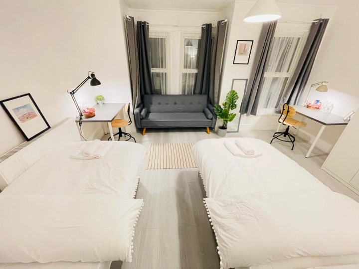 Leytonstone House - Sleepylodge - Central London