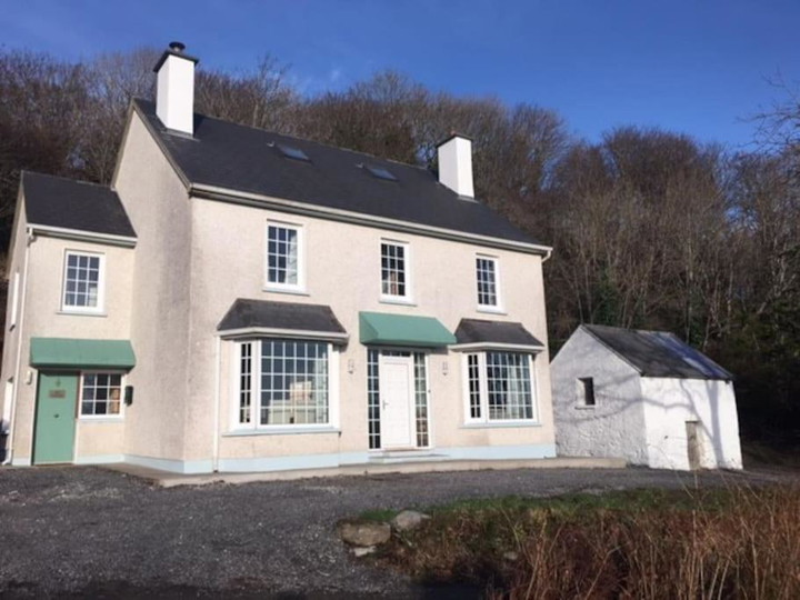 An Uaimh , Superb 6 Bedroom House. - Irlande
