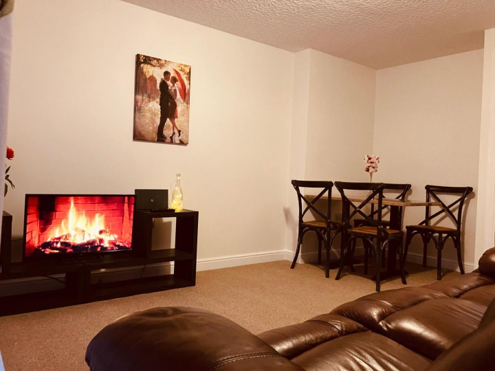 Cosy 2 Bed Home Near Hospital Free Parking - Great Britain