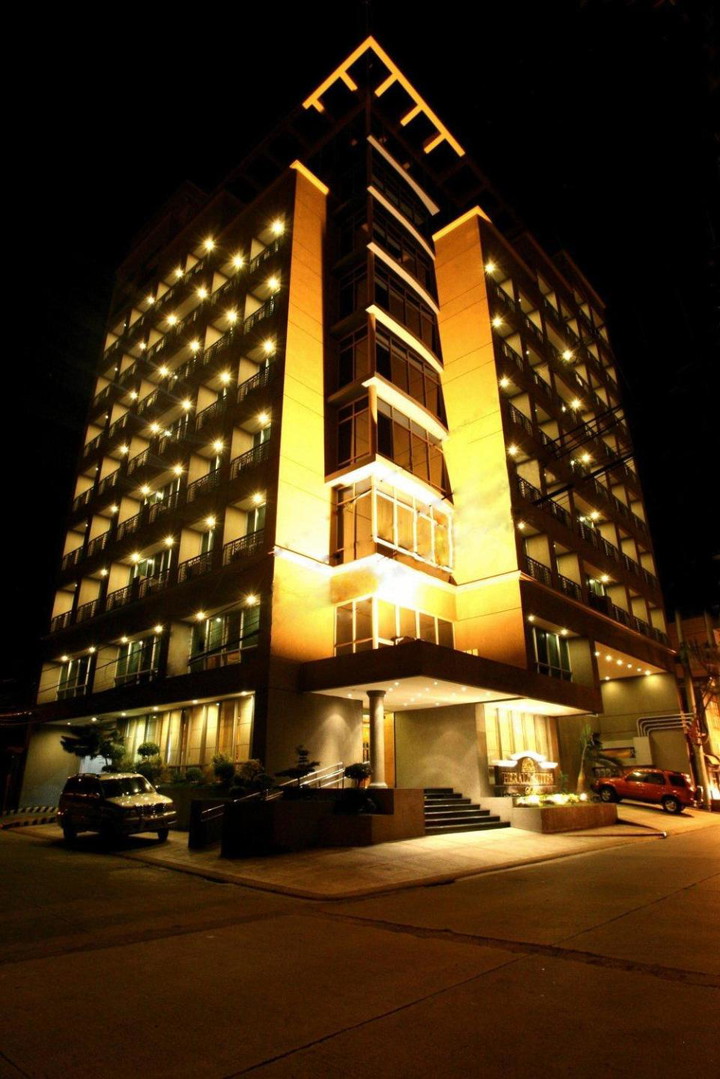 Herald Suites Solana - Manila
