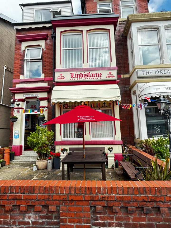 Lindisfarne Holiday Apartments - Families & Couples Only - England