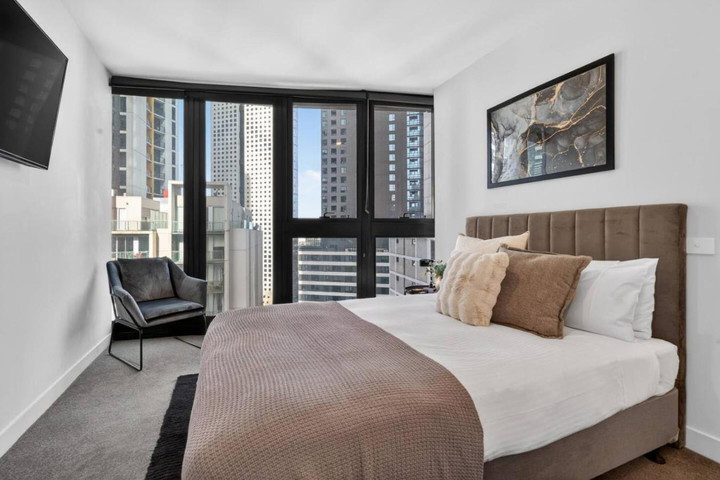 Luxury Sky High Stay With Bay And Lake Views - St Kilda