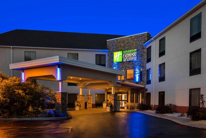 Holiday Inn Express Great Barrington By Ihg - Stockbridge, MA