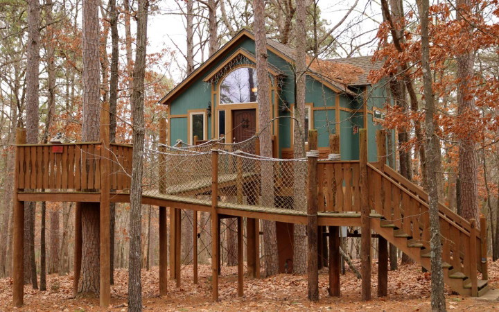 The Grand Treehouse Resort - Eureka Springs, AR