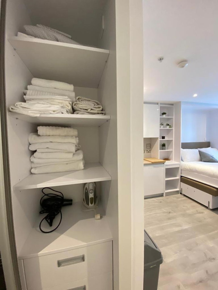New Cp Top Floor Luxury Studio - Gibraltar