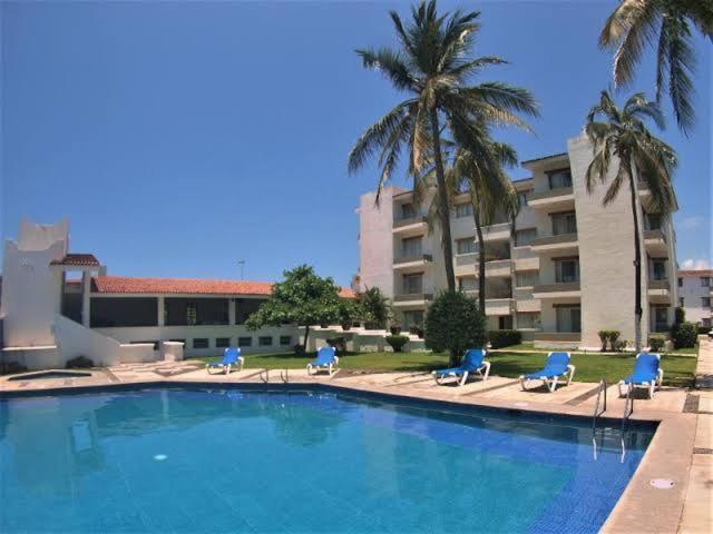 Departamento Equipado A Unos Pasos De La Playa, 2 Recamaras Aire Acondicionado - Manzanillo