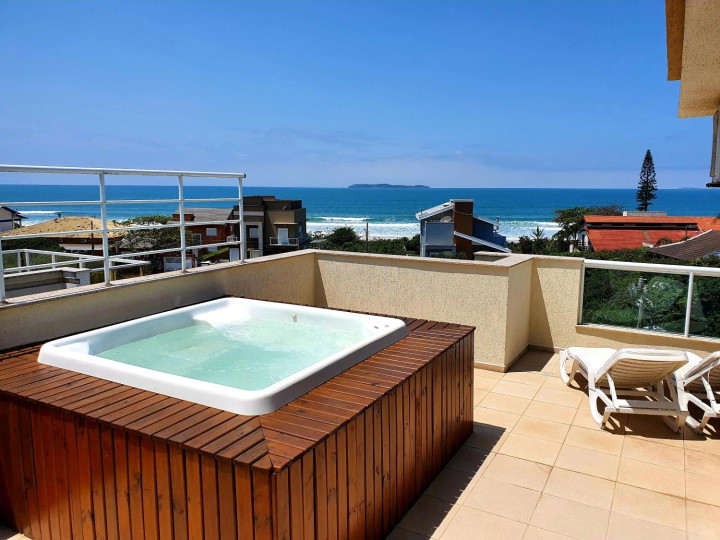 Cobertura Jacuzzi Vista Mar - Bombinhas