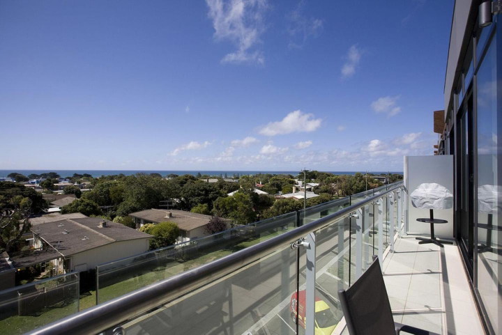 Whitewater Apartment 208 Sea Views Walk To Beach - Torquay