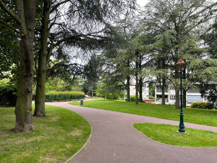 Proche De Paris Résidence Le Moulin De Chennevieres - Le Perreux-sur-Marne
