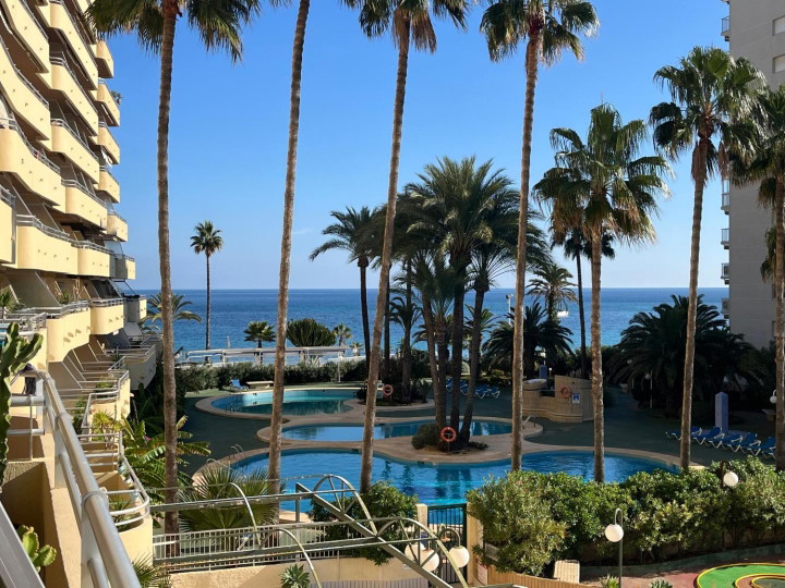 Amazing Modern Seafront Apartment - Top Location In Calpe! - Benitachell