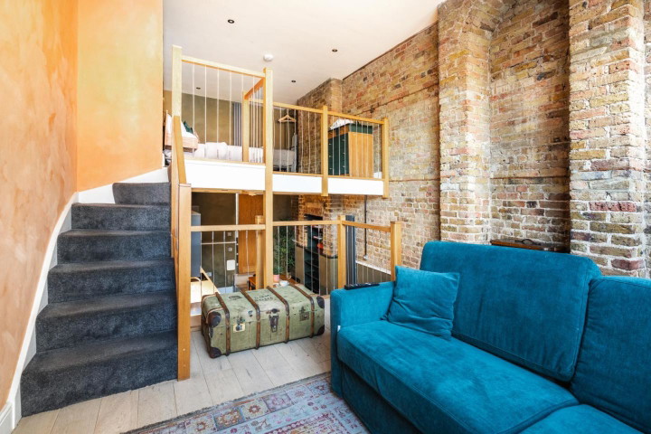 Exposed Brick Flat Finsbury Park - London