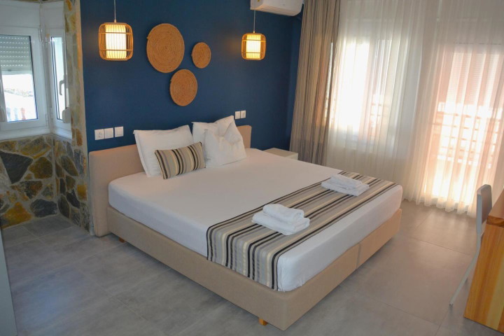 Virginia Rooms - Greece