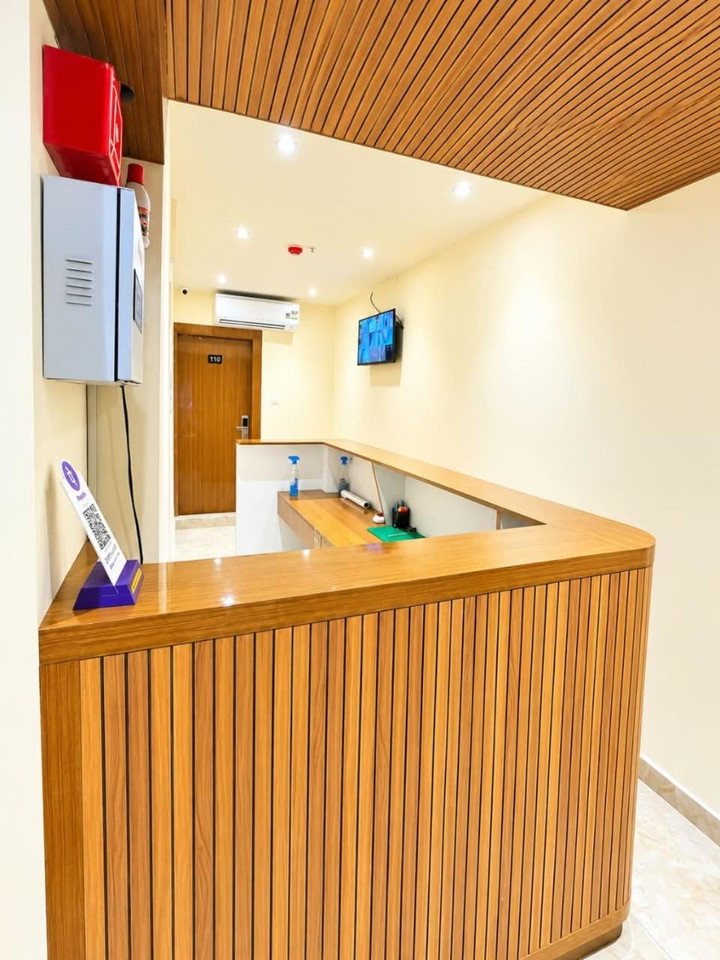 Hotel Grand Orchid - Mumbai
