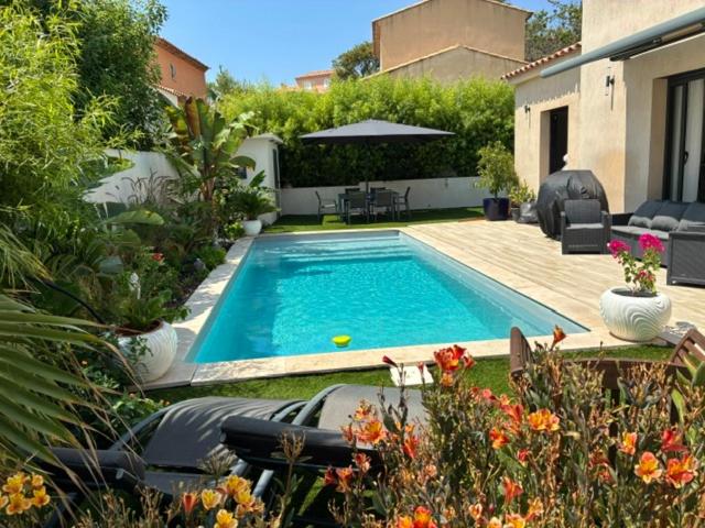 Suite Haut De Gamme 22 M2 De La Maison Lilomel - Entrée & Terrasse Privative - Piscine - Parking & Wifi Gratuit - Au Calme Et à 5 Min De La Mer - Sanary-sur-Mer