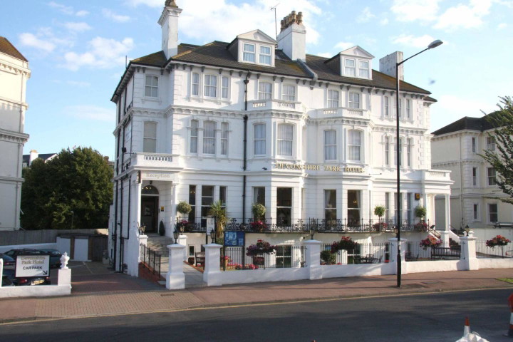 Oyo Devonshire Park Hotel - Eastbourne