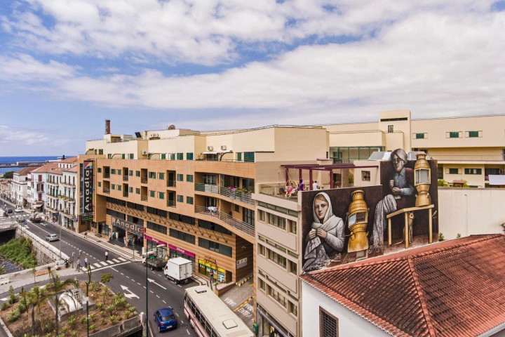 Drapes Design Apartments By An Island Apart - Portugal