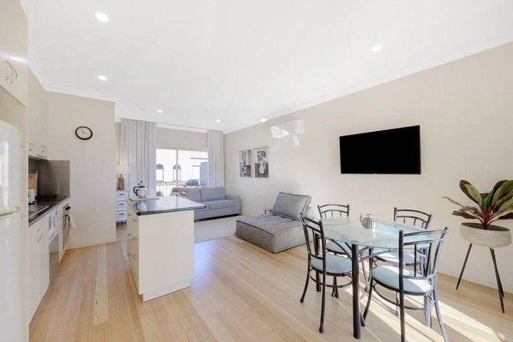 One Bedroom Apartment In Cbd - ウォーナンブール