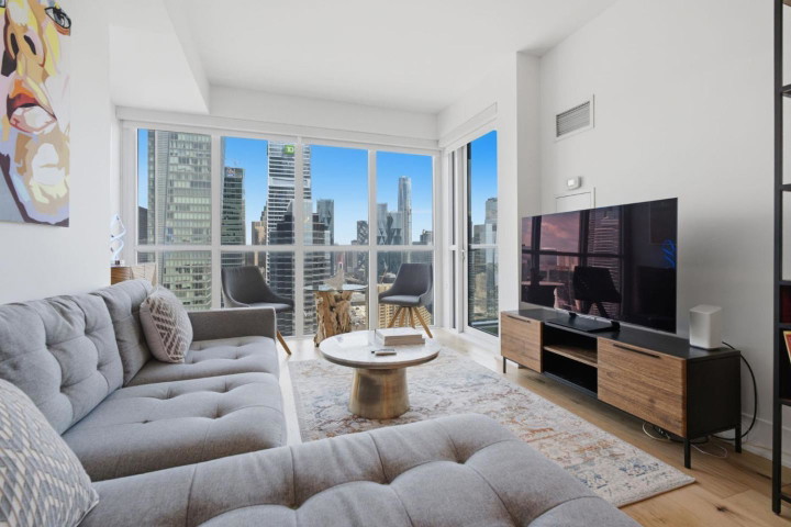 Amazing Cn Tower View 2br Condo - Downtown Toronto - 多倫多
