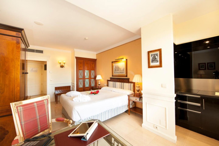Apartamentos Guadalpin Boutique - Costa del Sol