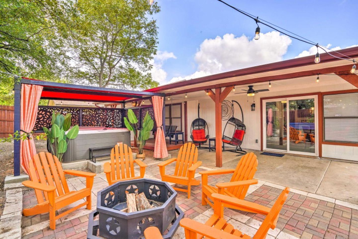 San Antonio Home W/ Hot Tub & Arcade Games! - San Antonio, TX