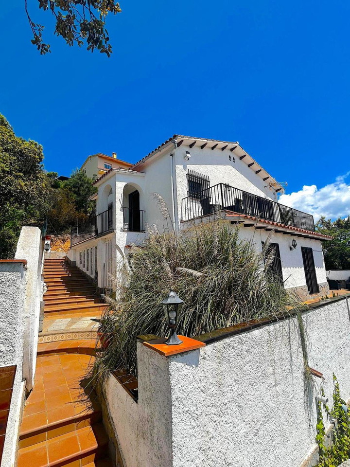 Mediterranean House - Villa Blanca, Lloret De Mar - Lloret de Mar